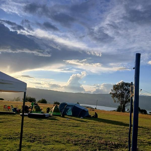 Camping San Francisco - Cabaña, Teepee & Zona De Camping - Guatavita