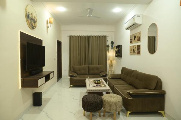 Velvet Keys Spacious 2bhk In Model Town - Jaipur