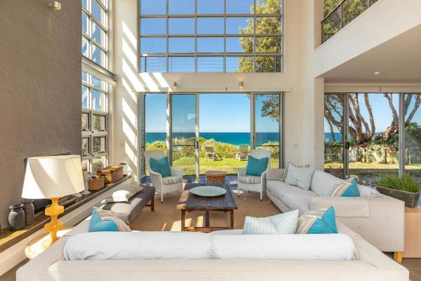 8 On Coast - Boomerang Beach