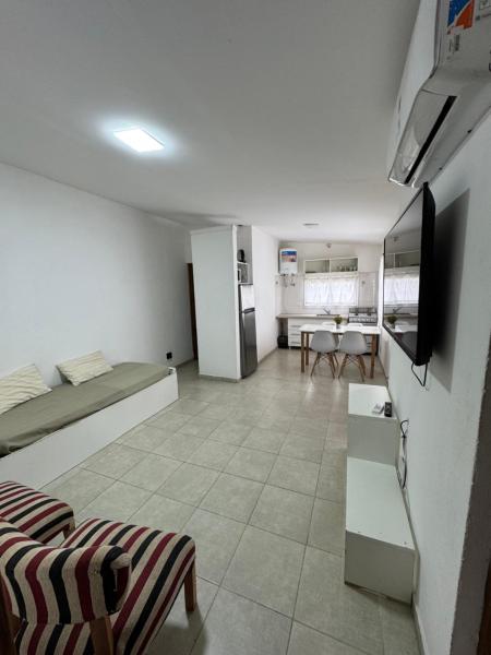 Casa De 2 Dormitorios, Zona Parque - Necochea