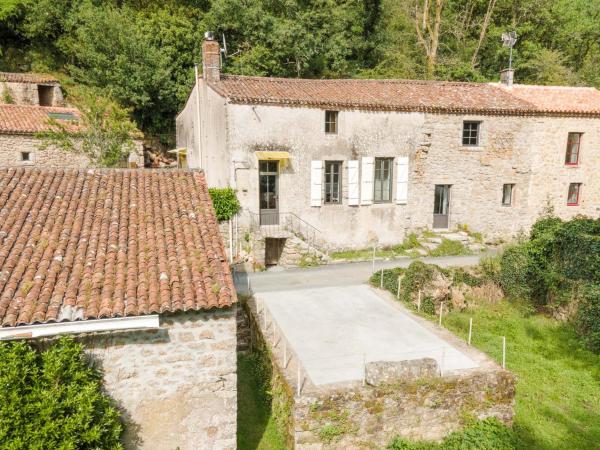 Gîte Rénové En Bord De Sèvre Avec Jardin Partagé, Pour 6 Personnes, Proche De Puy Du Fou - Fr-1-426-485 - Cholet