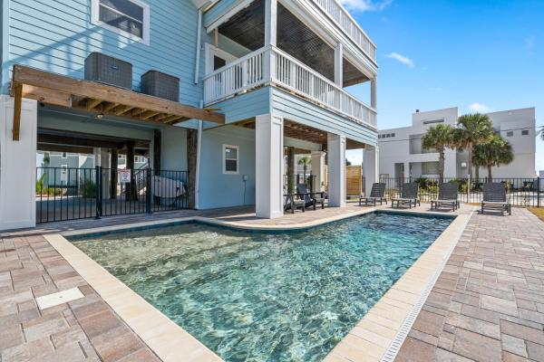 Blue Horizon At Pensacola Beach - Heated Pool, Across Beach Access, Beach Gear, Dog Ok! - Pensacola Beach, FL