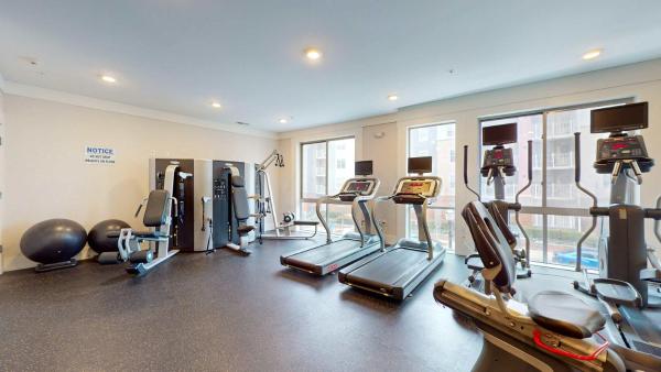 Comfort Meets Convenience Parking Gym Near Nyc - Bedford, NY