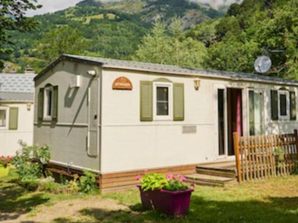 Mobil-home Confortable Avec Terrasse Pour 4 Personnes - Api-1-52-938 - Bourg-Saint-Maurice