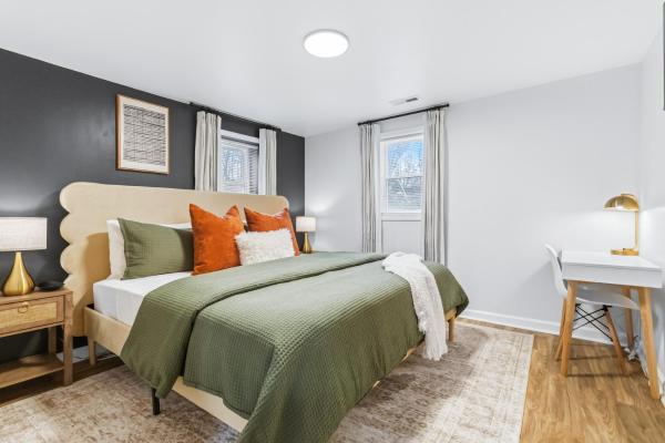 Private Double Room With Shared Bathroom - Blue Ridge Mountains