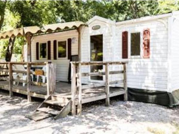 Mobil-home 32m² Avec Terrasse - 6 Pers. à Tournon-sur-rhône - Api-1-52-1236 - Tournon-sur-Rhône