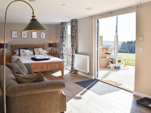 Fox Lodge At Wood Housse - Northumberland