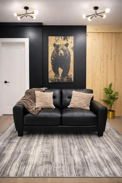 The Bear Cave - Artist-inspired Suite - Langford