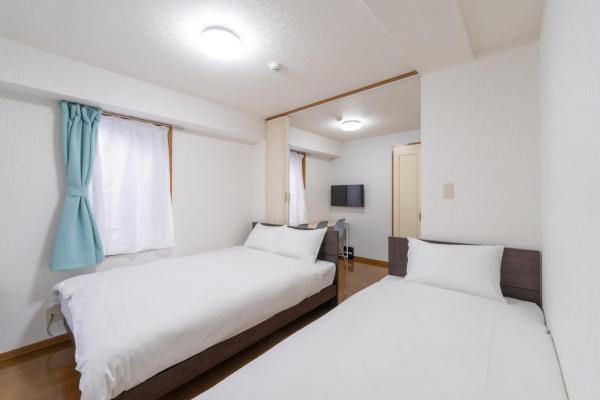 Mary's In Ohori Pleasing - Fukuoka