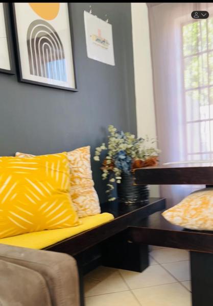 2 Bed Townhouse, Quiet And Stylish - Pretoria