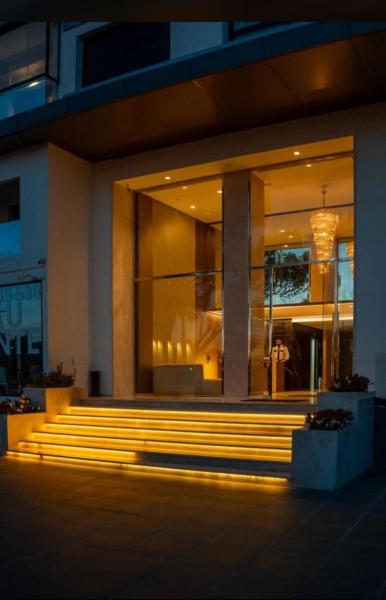 Apparts Luxueux-2min De La Gare Tgv,mall City Center,piscine,climatiseur,fibre Optique - Tangier