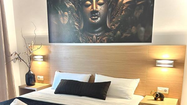 Born To Chill Central Stay With Pool, Parking & Balcony - Lloret de Mar