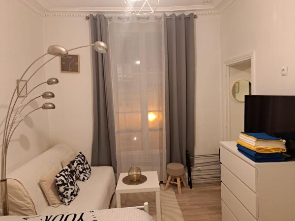 Charmant Nice Apartment In Central Paris Location ! - Paris