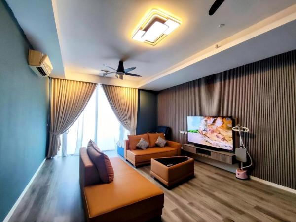 Azure Pj 4br 4 Bath Luxury Condo - 12 Beds - Next To Le Meridien - 2 Parking - Puchong