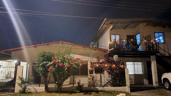 Hostal Flores - Panama