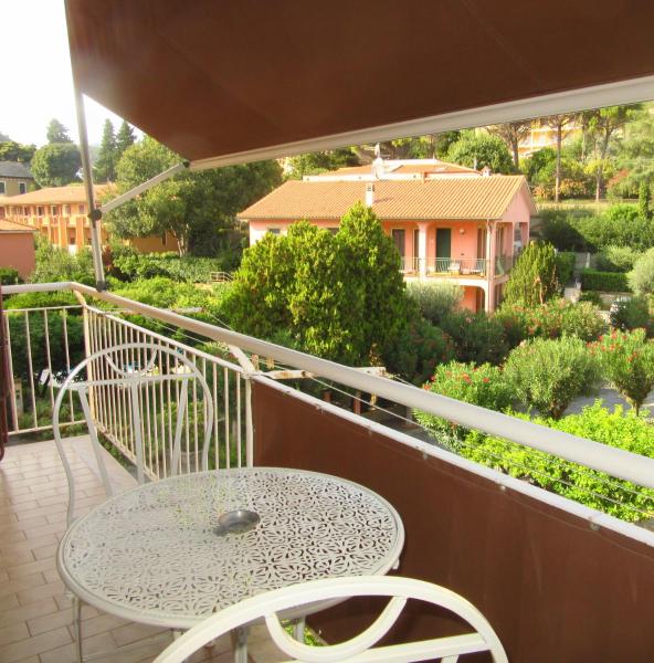 Velia - Live Active - Rest Easy - Stay A-bove - Pietra Ligure