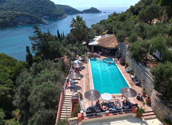 Acapulco Seaside Pool Bar And Apartments - Corfu