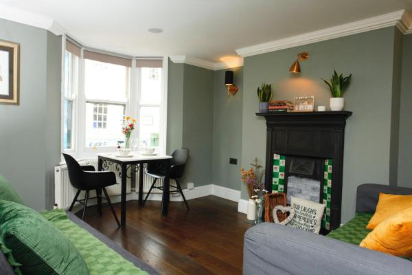 Central Brighton 2-bed Flat By Shops, Cafés, Beach - Sussex