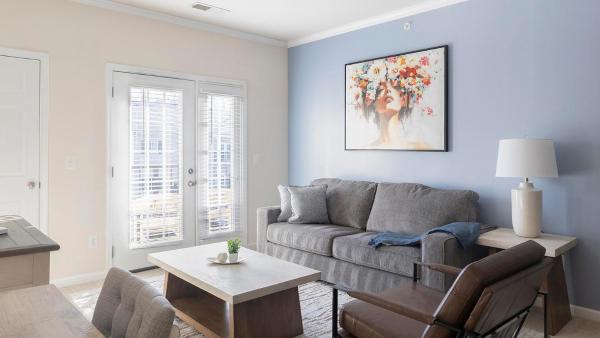 Landing Spectacular 1bd Clubhouse Gym - Chapel Hill, NC