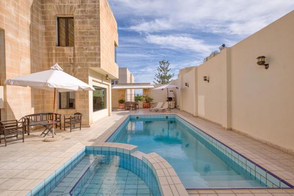 Luxurious Villa With Pool - 몰타