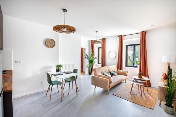 Romantic Getaway With Jacuzzi, Garden View - Ensisheim