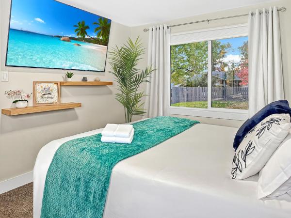 Cozy Suite - 1 Min To Hospital - Full Kitchen - Sleeps 4 - Williams Lake