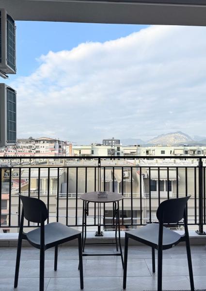 Modern Apartment With All Comforts - Tirana