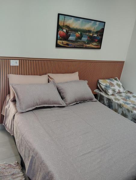 Apartamento 03 Com Ar Condicionado - Maringá