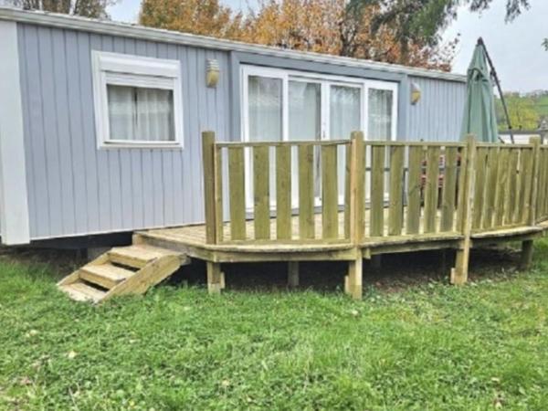 Mobil Home 6 Pers Avec Terrasse à Charlieu - Rhône-Alpes