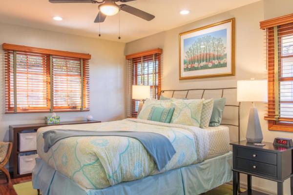 The Little Pumpkin Guest House - San Diego Airport (SAN)