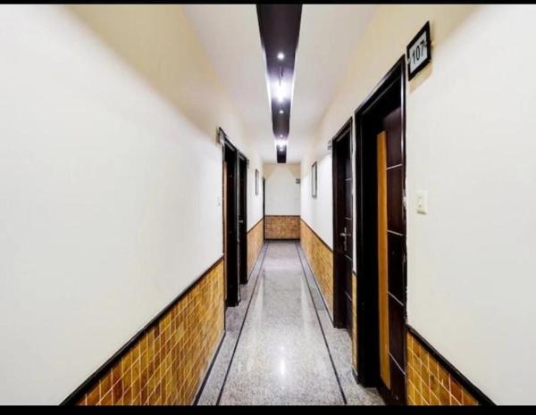 Hotel Mng The Platinum - Kanpur
