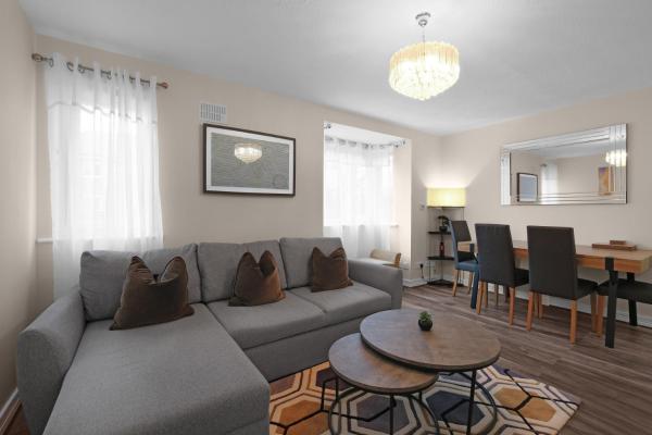 Modern 1 Bedroom Apt In Streatham With Parking - Fulham