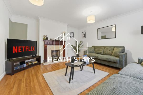 New! Large 5br 2ba Home Warwick Leamington Spa Driveway Garage Parking Wi-fi - Royal Leamington Spa