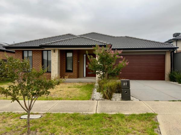 Living Waters Retreat - Kalkallo - Luxury Holiday Home With Free Ev Dock!! - Melbourne