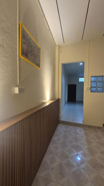 Hom's Hostel - Phuket, Thailand