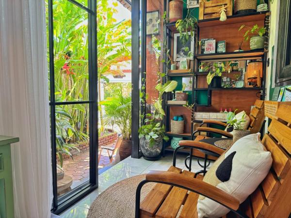 Private Room, 2 Minutes Walk To Kudeta Beach Seminyak - Seminyak