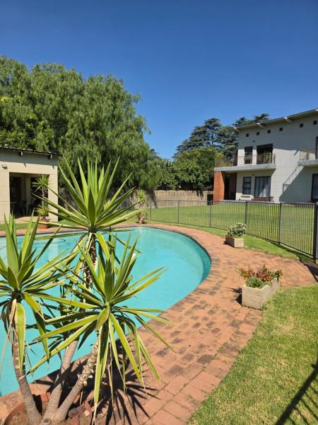 Avi Cosy Apartments - Kempton Park