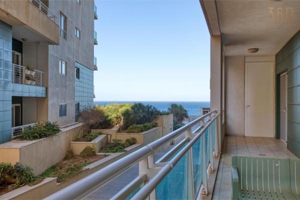 Prime Fort Cambridge 3br Close To Seafront With Wifi And Ac - Valletta, Malta