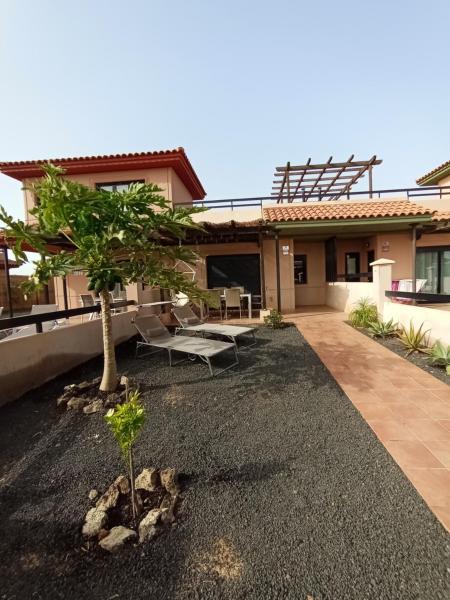 Babel House - El Cotillo