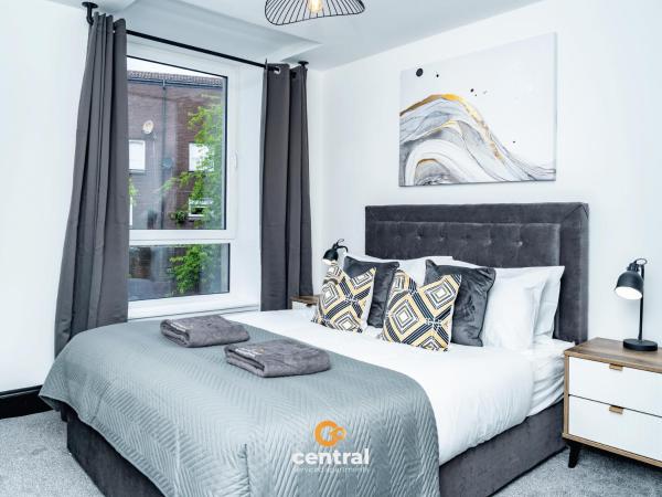 King Bed - Sleeps 2 - Wi-fi - Good Amenities Around Area - Smart Tv's In All Rooms - Secure Entry - Get In Touch Central Short Lets Dundee - Dundee