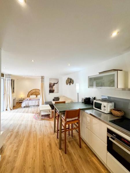 Appartement Avec Jardin Et Parking - Cassis