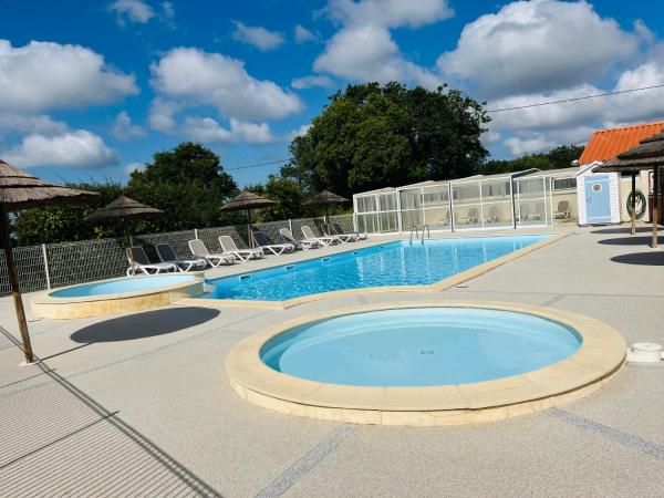 Camping Le Roc - Brem-sur-Mer