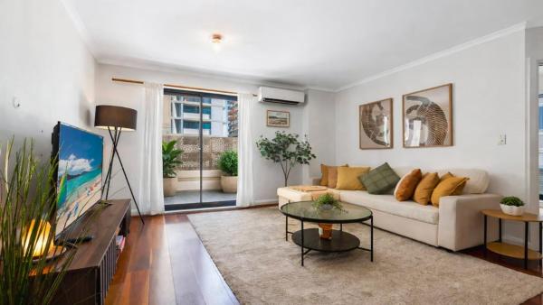 The Regent Stylish City Apartment With Free Parking - Rosebery