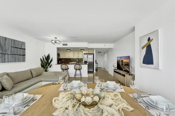 Large Ocean View 2 Bdr Condo Beachfront Hotel 504 - Miami Beach