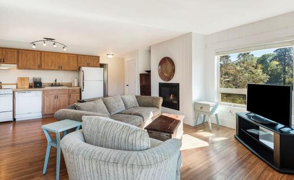 Amazing View - Downtown Bend Condo Near River - Bend, OR
