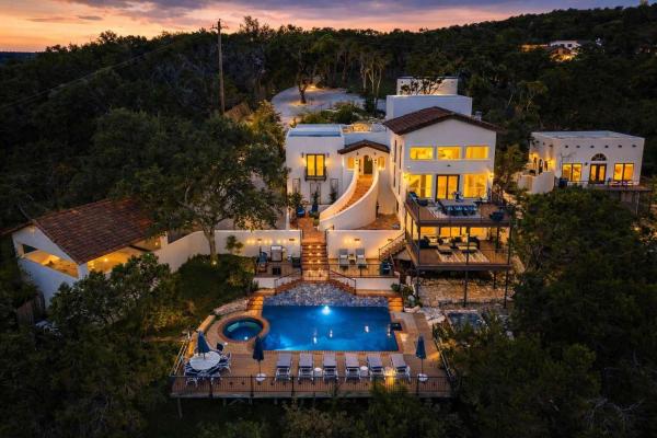 Pool Hot Tub Stunning Views Lux Game Room - Wimberley, TX