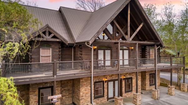 Alpine Mountain Lodge By Avantstay - SkyLand Ranch, Sevierville