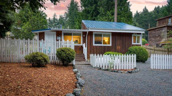 Cottage By The Bay By Avantstay 0.5mi To Beach - Whidbey Island, WA