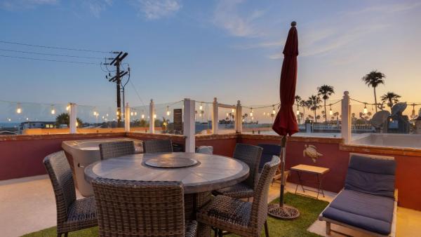 Shoreline Villa By Avantstay Steps To The Beach Bay Pier - Newport Beach, CA