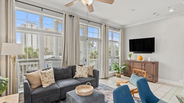 Tidal Charm By Avantstay Walk To Beach Community Pool Balcony Ocean Views - Panama City Beach, FL